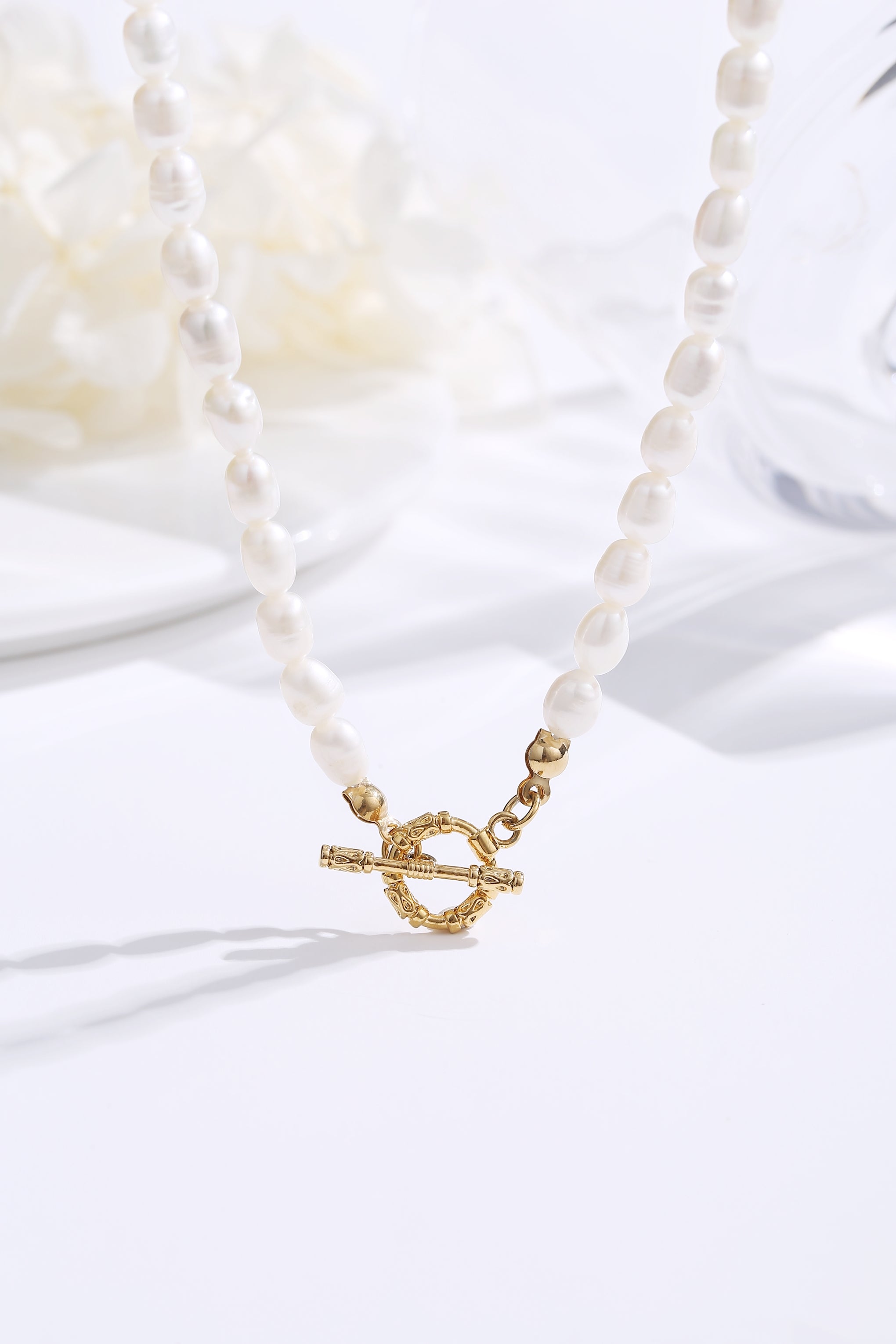Bold Pearl Toggle Necklace – Classicharms
